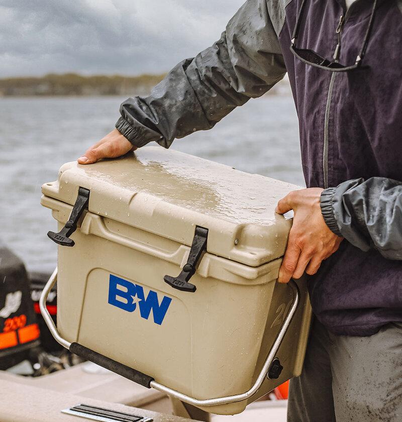 B&W Decals | B&W Trailer Hitches